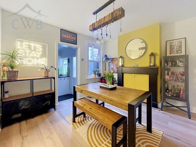 2 bedroom terraced house for sale