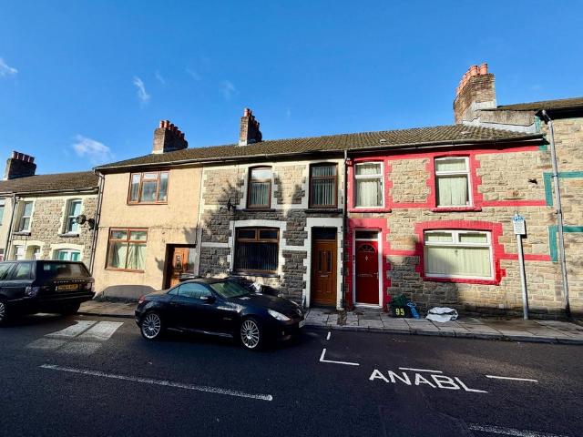 2 bedroom terraced house for sale