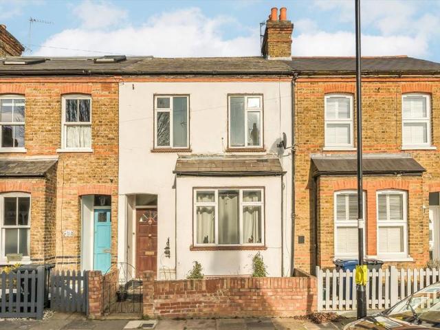 2 bedroom terraced house for sale