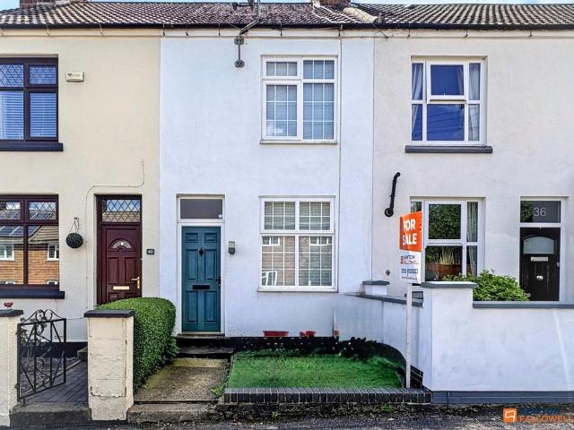 2 bedroom terraced house for sale