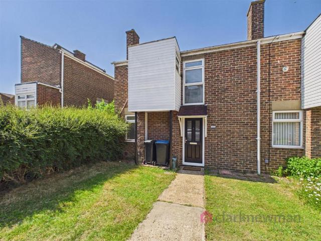 2 bedroom terraced house for sale