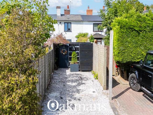 2 bedroom terraced house for sale