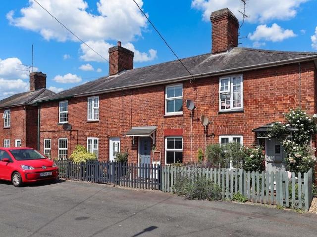 2 bedroom terraced house for sale