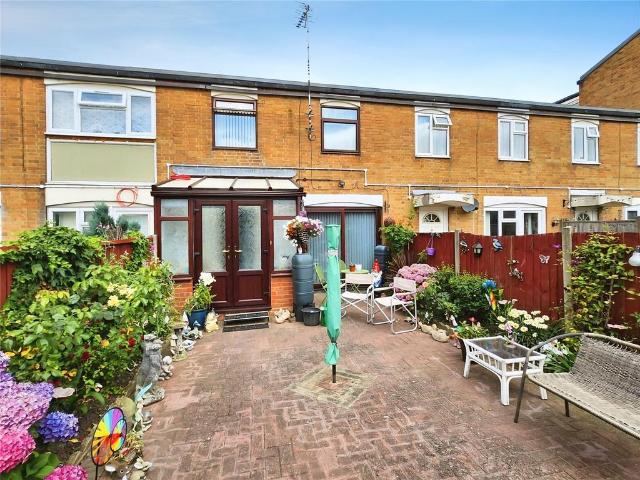 2 bedroom terraced house for sale