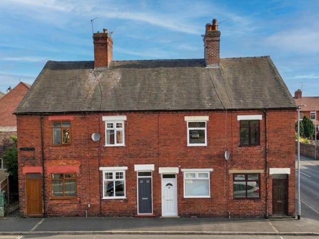 2 bedroom terraced house for sale