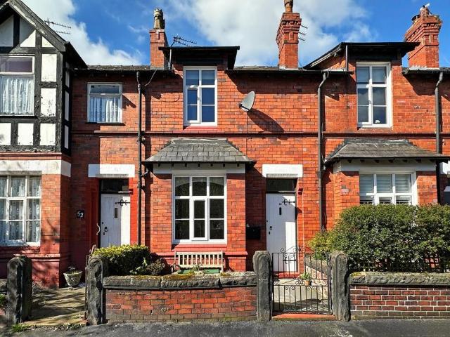 2 bedroom terraced house for sale