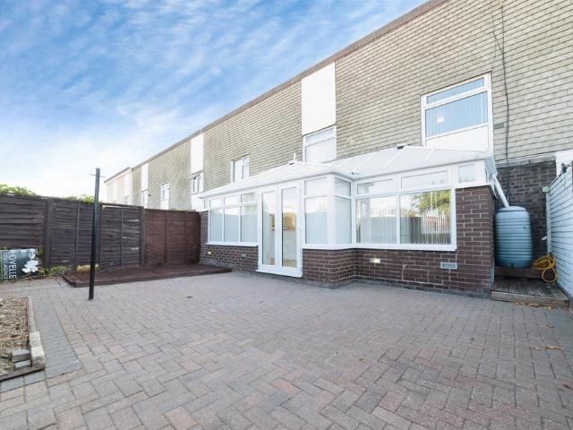 2 bedroom terraced house for sale