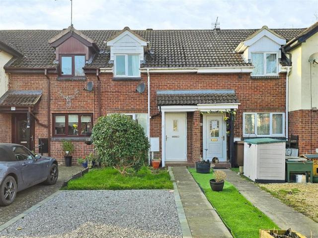 2 bedroom terraced house for sale