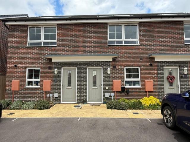 2 bedroom terraced house for sale