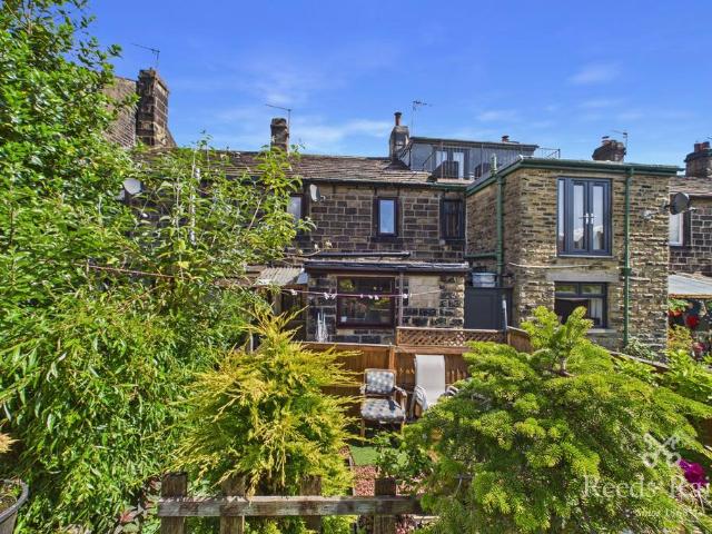 2 bedroom terraced house for sale