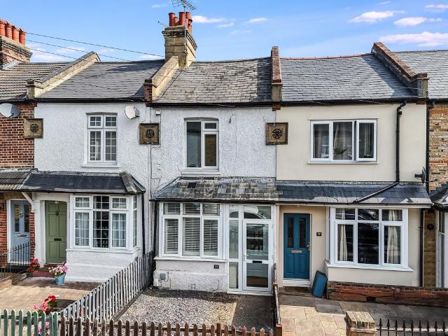 2 bedroom terraced house for sale