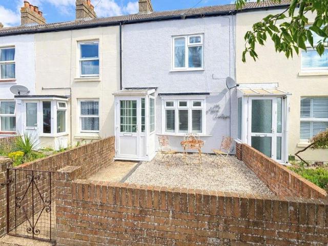 2 bedroom terraced house for sale
