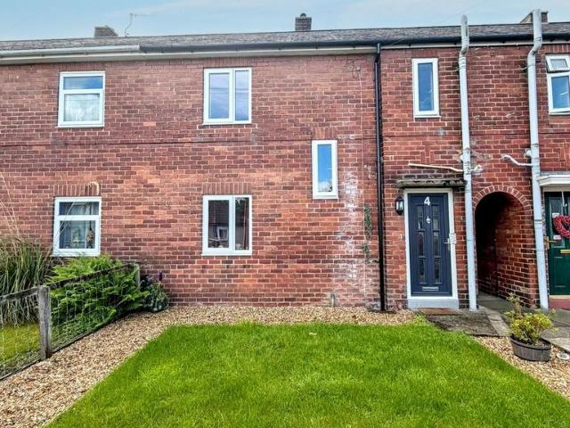 2 bedroom terraced house for sale