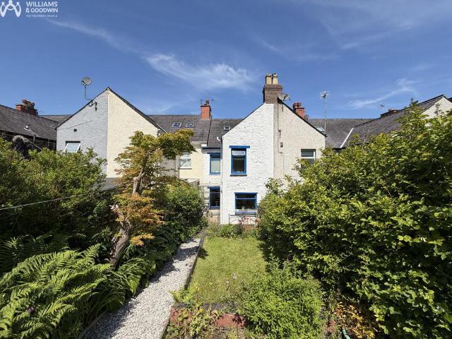 2 bedroom terraced house for sale