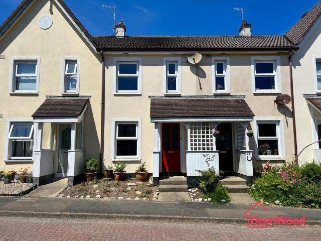 2 bedroom terraced house for sale