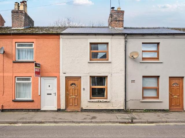 2 bedroom terraced house for sale
