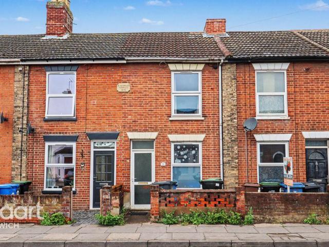 2 bedroom terraced house for sale