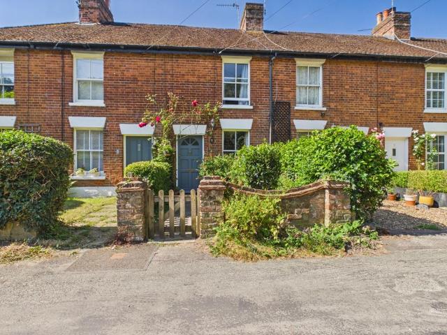 2 bedroom terraced house for sale