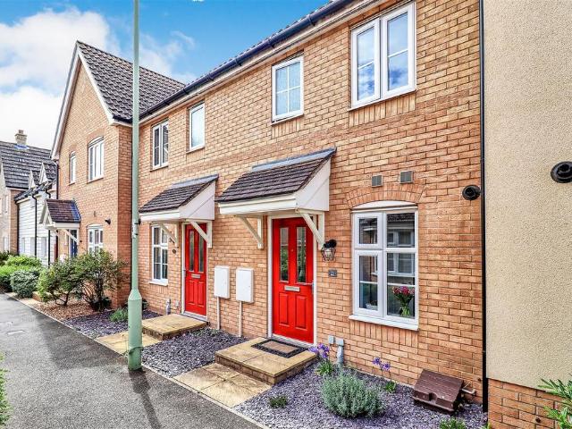2 bedroom terraced house for sale