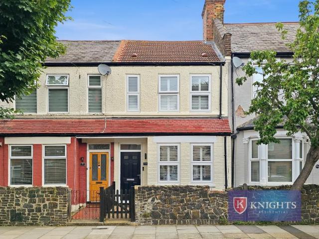 2 bedroom terraced house for sale