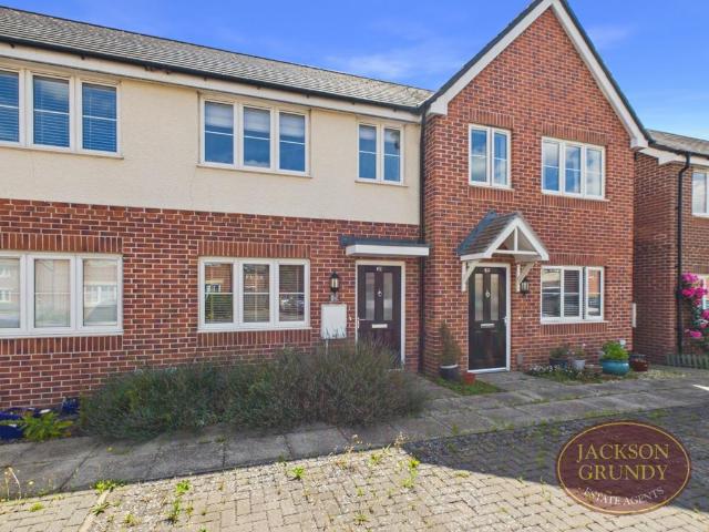 2 bedroom terraced house for sale