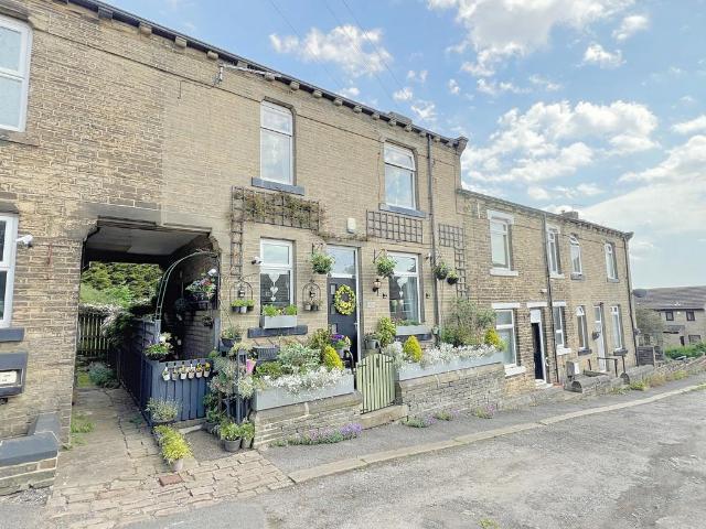 2 bedroom terraced house for sale