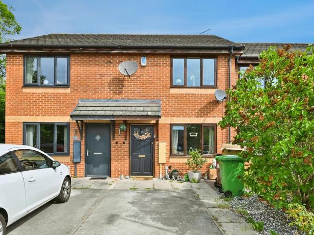 2 bedroom terraced house for sale