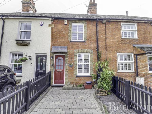2 bedroom terraced house for sale