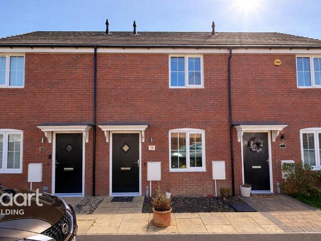2 bedroom terraced house for sale
