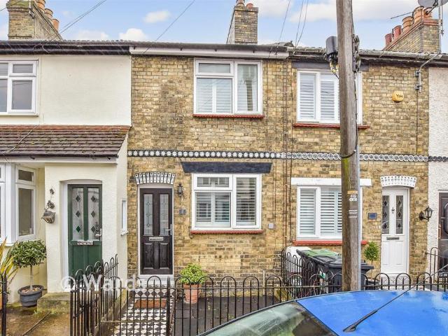 2 bedroom terraced house for sale
