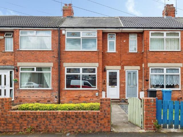 2 bedroom terraced house for sale