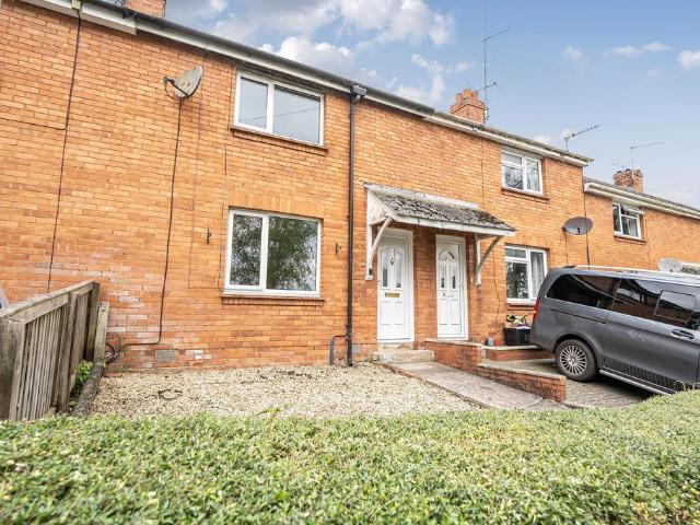 2 bedroom terraced house for sale