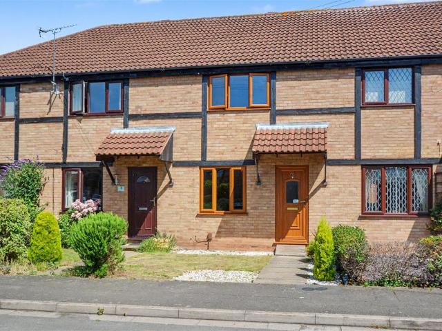 2 bedroom terraced house for sale