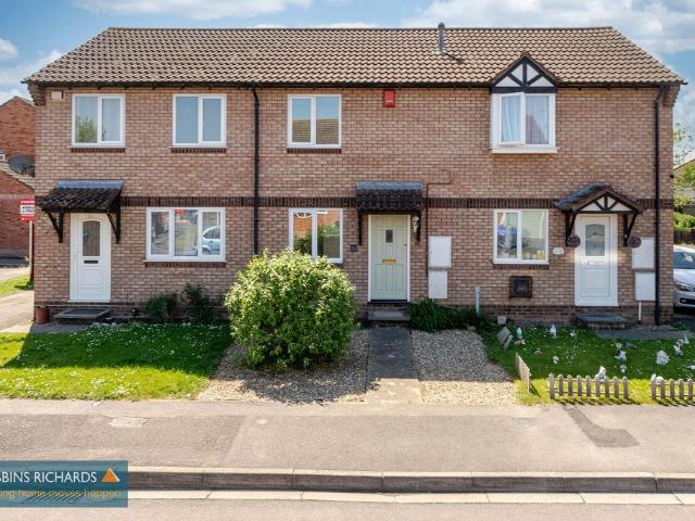 2 bedroom terraced house for sale