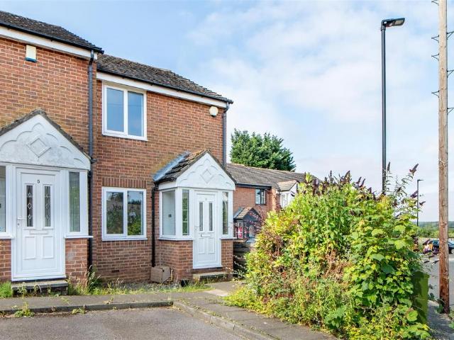 2 bedroom terraced house for sale