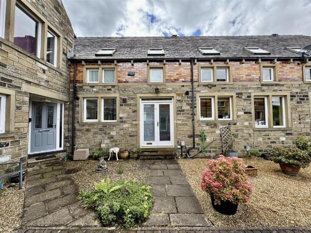 2 bedroom terraced house for sale