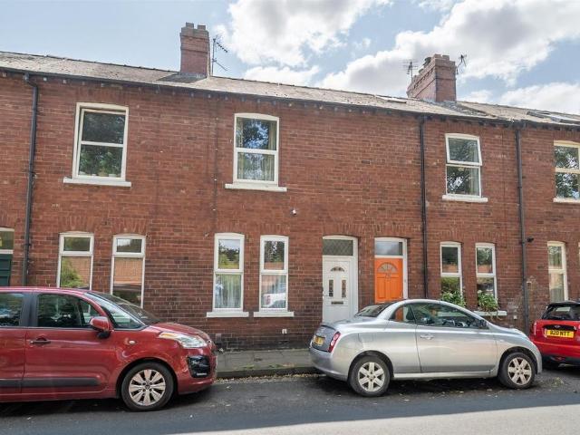 2 bedroom terraced house for sale