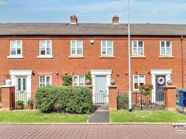 2 bedroom terraced house for sale