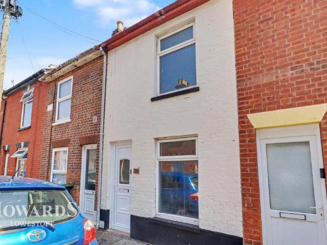 2 bedroom terraced house for sale