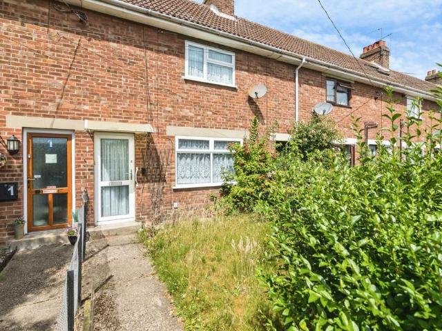 2 bedroom terraced house for sale