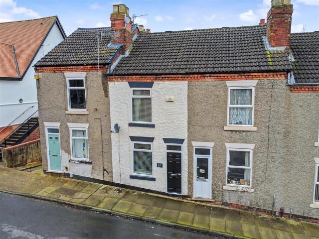 2 bedroom terraced house for sale