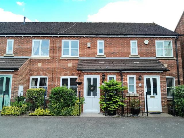 2 bedroom terraced house for sale