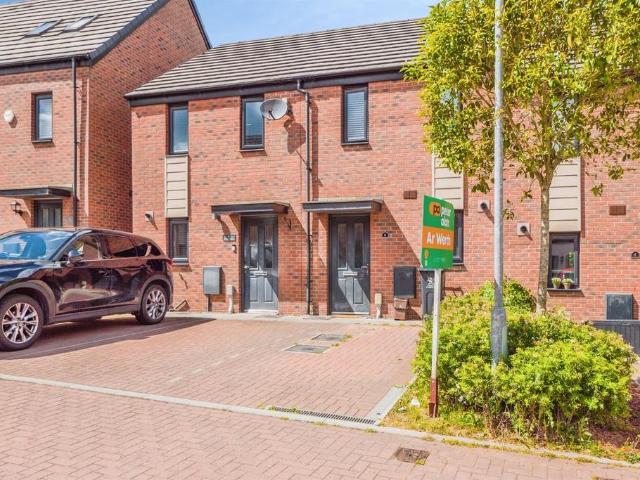 2 bedroom terraced house for sale
