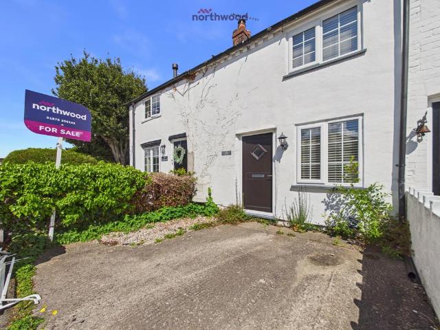 2 bedroom terraced house for sale