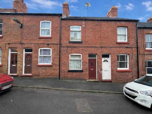 2 bedroom terraced house for sale