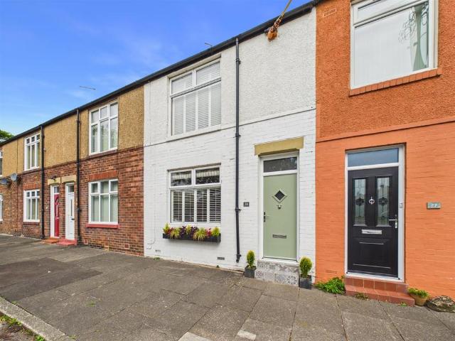 2 bedroom terraced house for sale