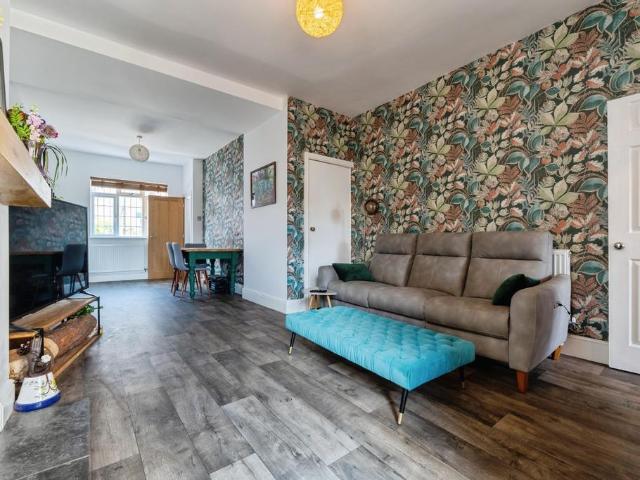 2 bedroom terraced house for sale