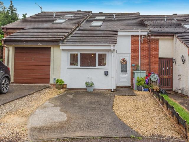 2 bedroom terraced house for sale