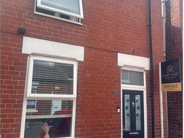 2 bedroom terraced house for sale