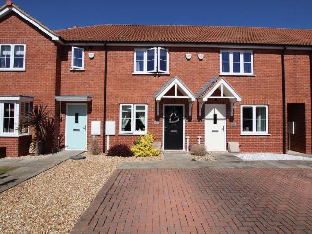 2 bedroom terraced house for sale